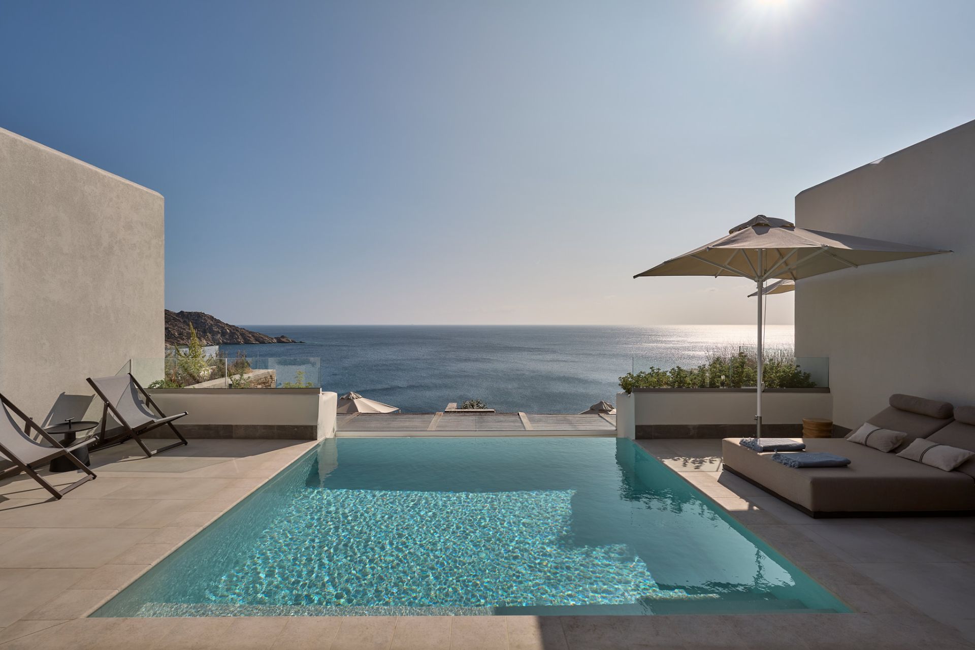 Grand Two-bedroom Suite Private Pool | Accommodation in Ios Island