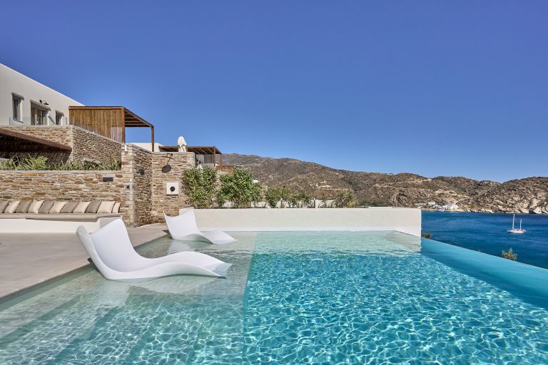 Grand Two-bedroom Suite Private Pool | Accommodation in Ios Island